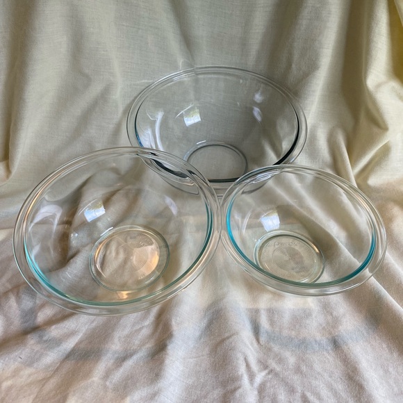 Pyrex | Dining | Vintage Pyrex Clear Glass Nesting Mixing Bowls Set Of ...